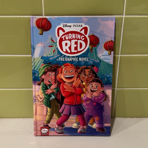 Toys | Graphic Novel Adaptation Of The Disneypixar Movie Turning Red ...